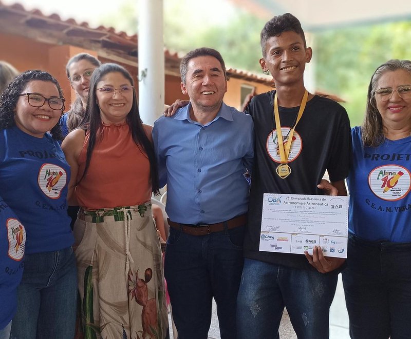 Prefeitura de Cocal entrega certificados para o Projeto aluno nota 10 - 180graus - O Maior ...