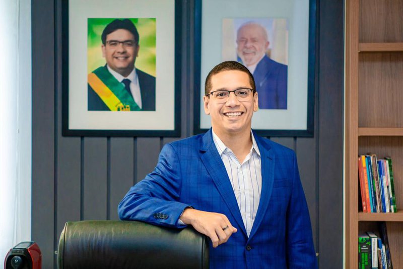 Secretário Daniel Oliveira destaca a importância da conexão de ideias ...