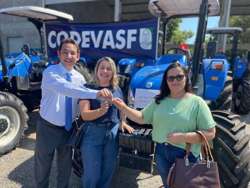 Murici dos Portelas fortalece agricultura com chegada de novo trator da ...