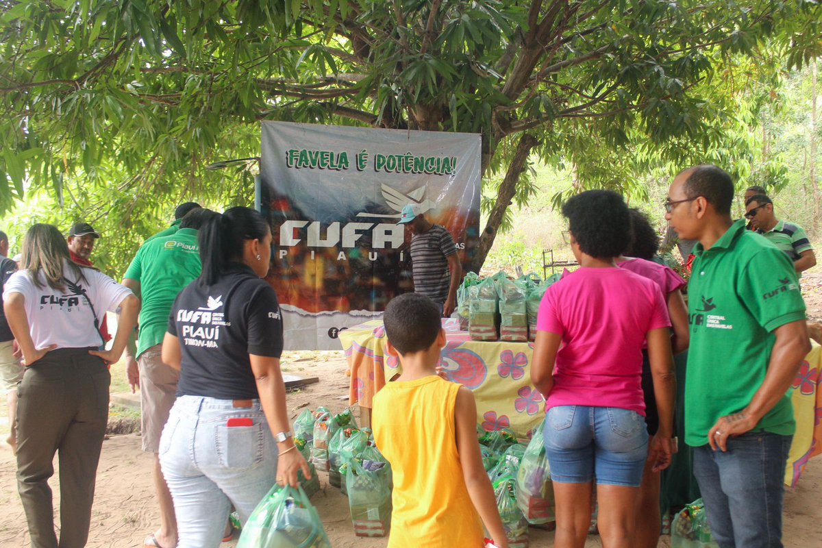 Natal Potente da CUFA Piauí tem entrega de kit alimentos, brindes e ...
