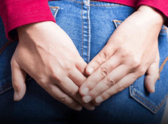 Mulher peida uma vez na frente do marido, que se recusa a perdoá-la ...