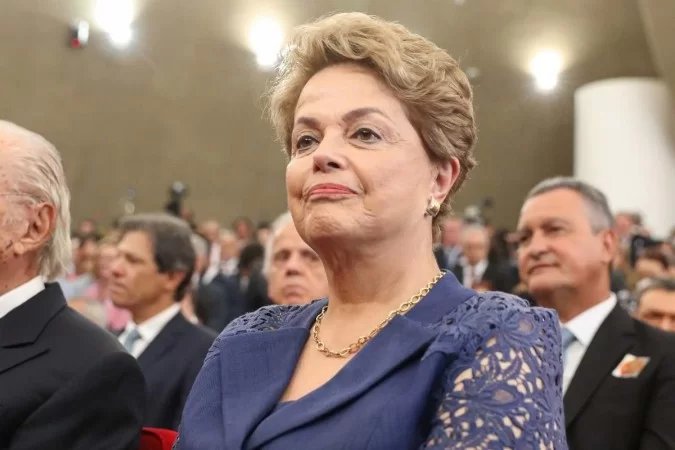 Dilma é eleita presidente do banco dos Brics - 180graus - O Maior ...