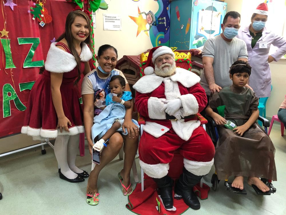 Papai Noel leva alegria às crianças do Hospital Infantil Lucídio ...