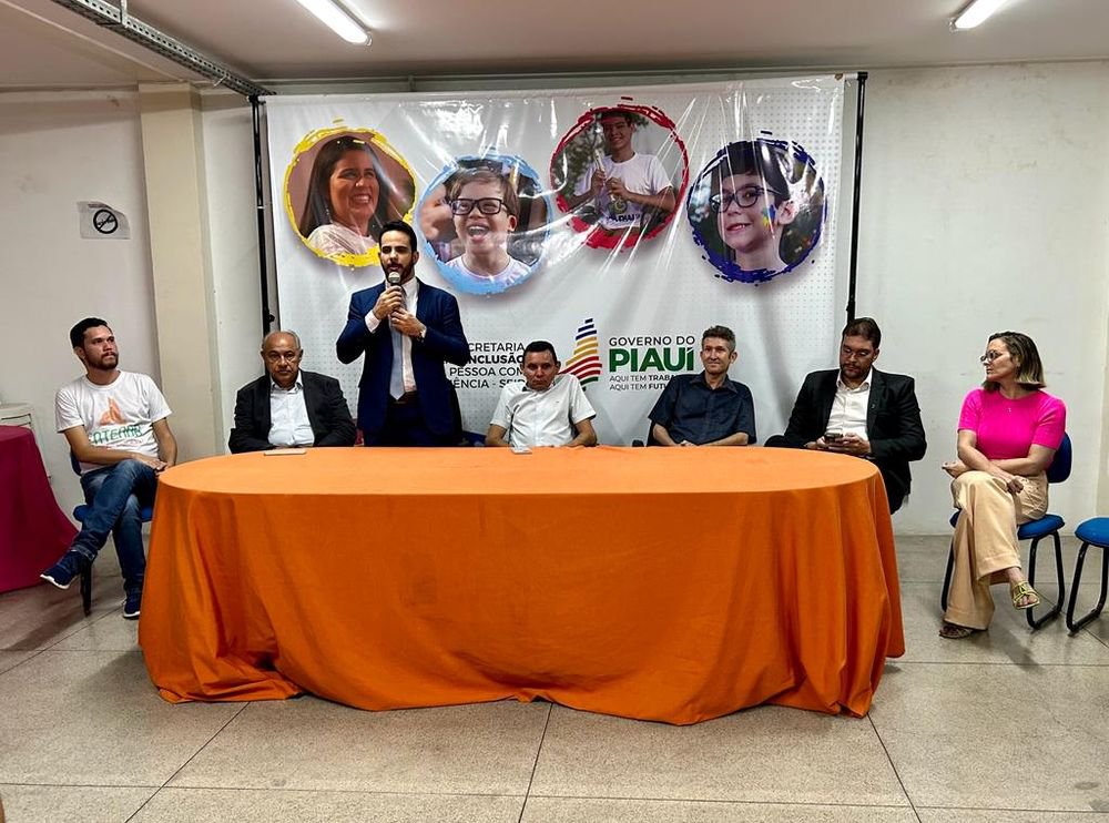 Governo inicia segunda etapa de programa que ensina Libras ao ...