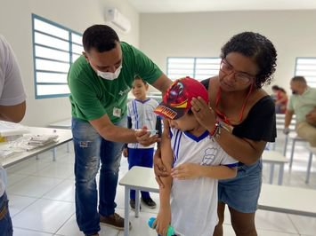 Sesapi distribuiu mais de 440 mil doses de vacina contra a influenza ...