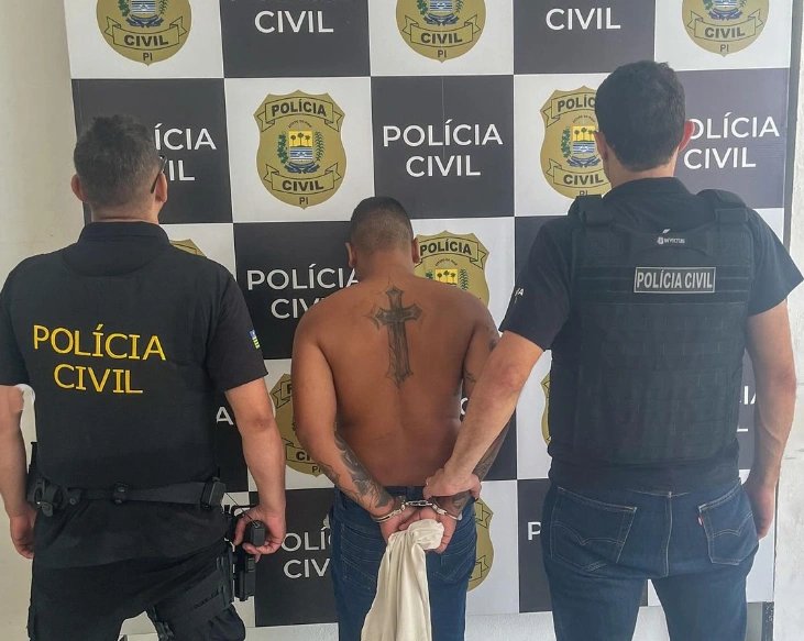 Pc Prende Homem Por Tráfico De Drogas E Posse Irregular De Arma De Fogo