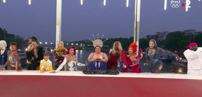 Confira Prints Direita Brasileira Reclama De Santa Ceia Com Drags Na