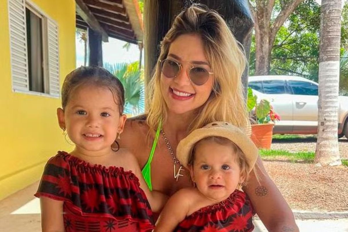 Maria Alice e Maria Flor encantam internautas ao reconhecer avô ...