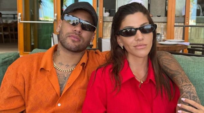 Saiba quem é a espanhola que posou ao lado de Neymar - 180graus - O ...