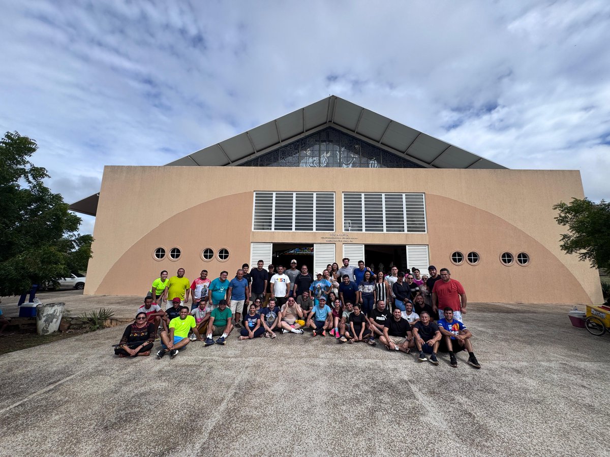 Jeová Alencar participa de missa no Santuário de Santa Cruz dos Milagres após concluir ...