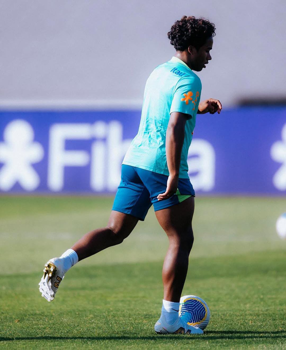 Endrick segue sem atuar sob comando de Xabi Alonso e pode ser negociado ...