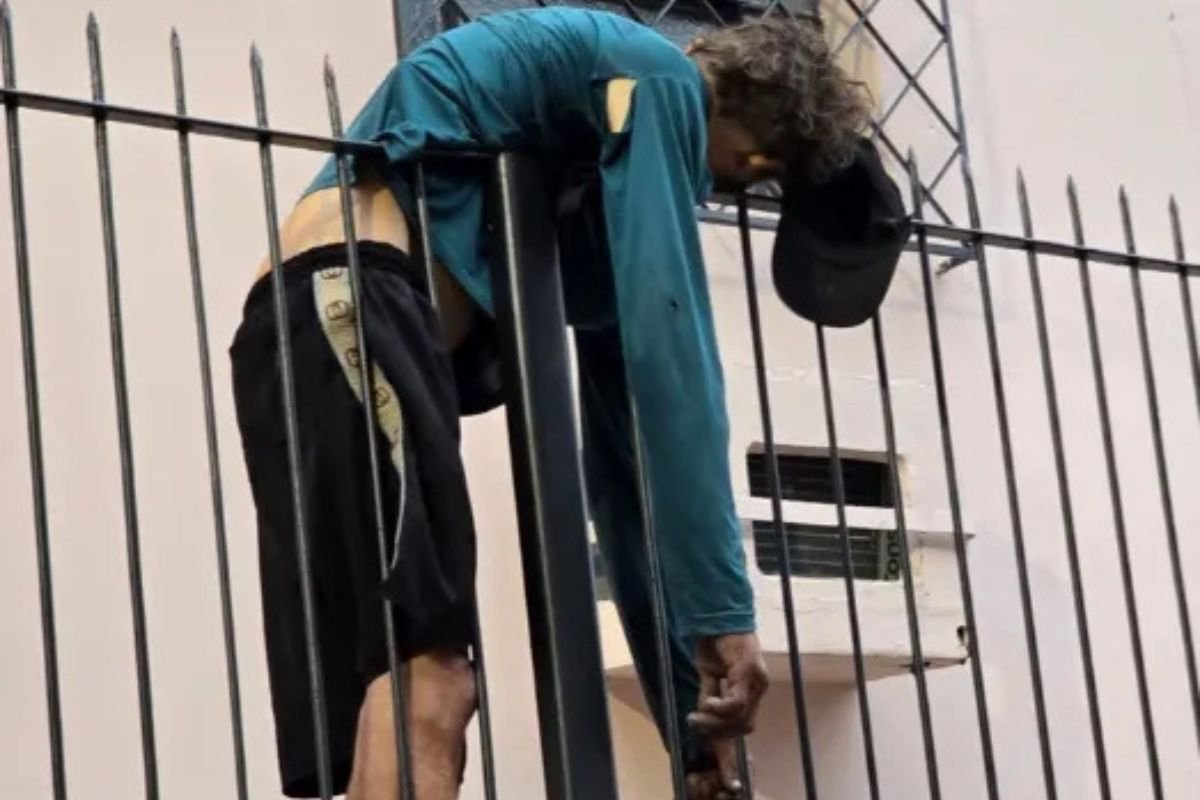 Homem morre ao cair durante tentativa de furto em igreja de Manaus ...