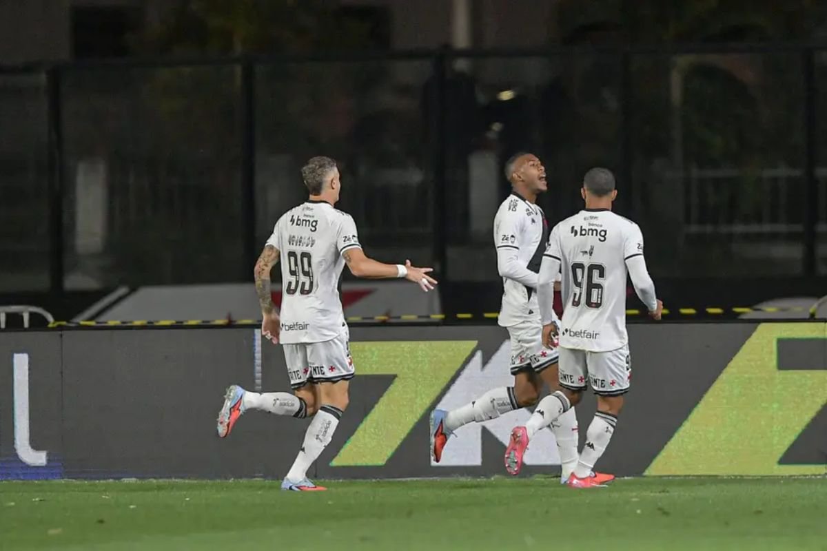 Vasco supera Cruzeiro e acumula recordes no Brasileirão - 180graus - O ...