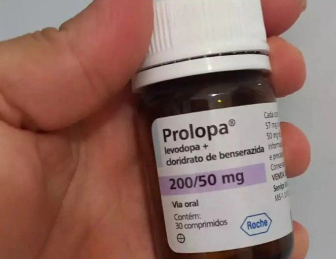 Pacientes com Parkinson denunciam falta do Prolopa na rede pública de ...